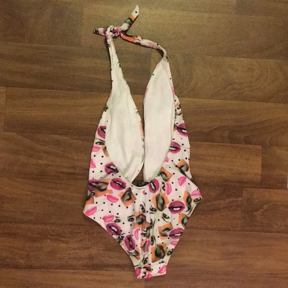 Hot Tuna | Swim | Rare Eyes Lips Graphic Low Cut One Piece | Poshmark